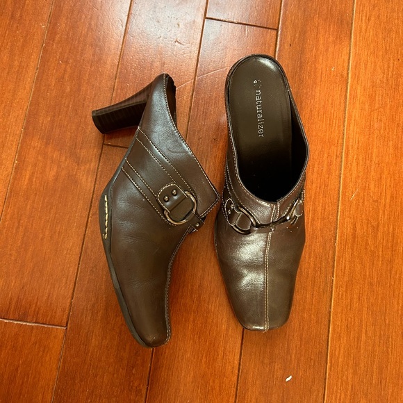 Naturalizer | Shoes | Amazing Vintage Brown Mules | Poshmark